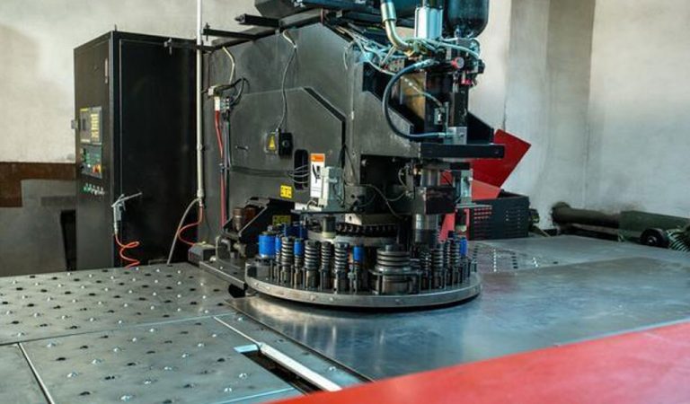 11 Key Technologies in Plastic Forming | Metal Spun China